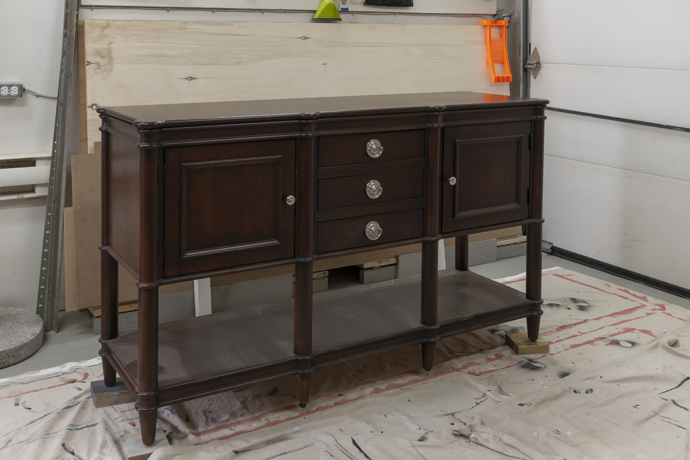 A New Look for an Old Buffet using Newell - Fusion™ Mineral Paint