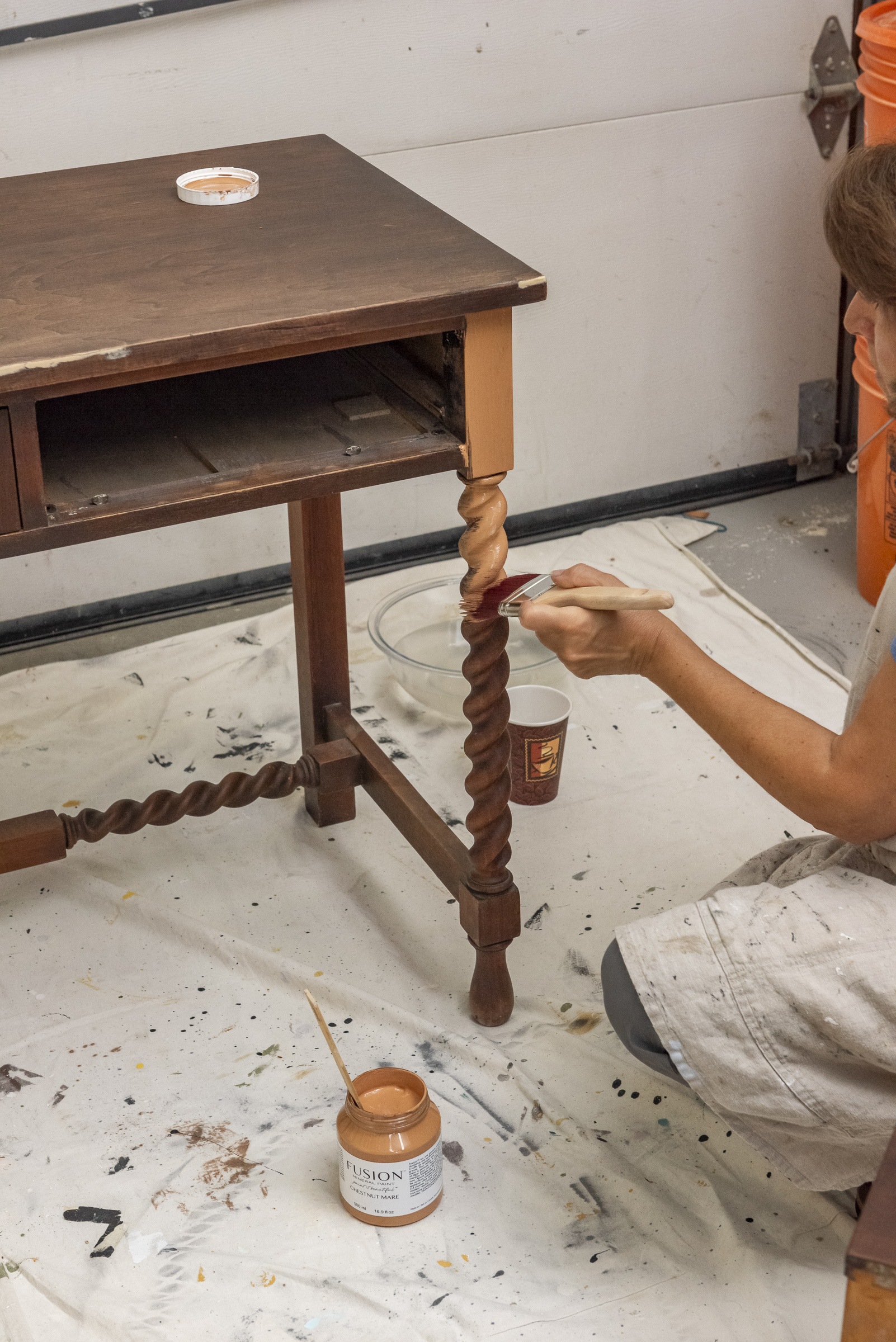 Easy Desk Makeover on a Budget - Fusion™ Mineral Paint
